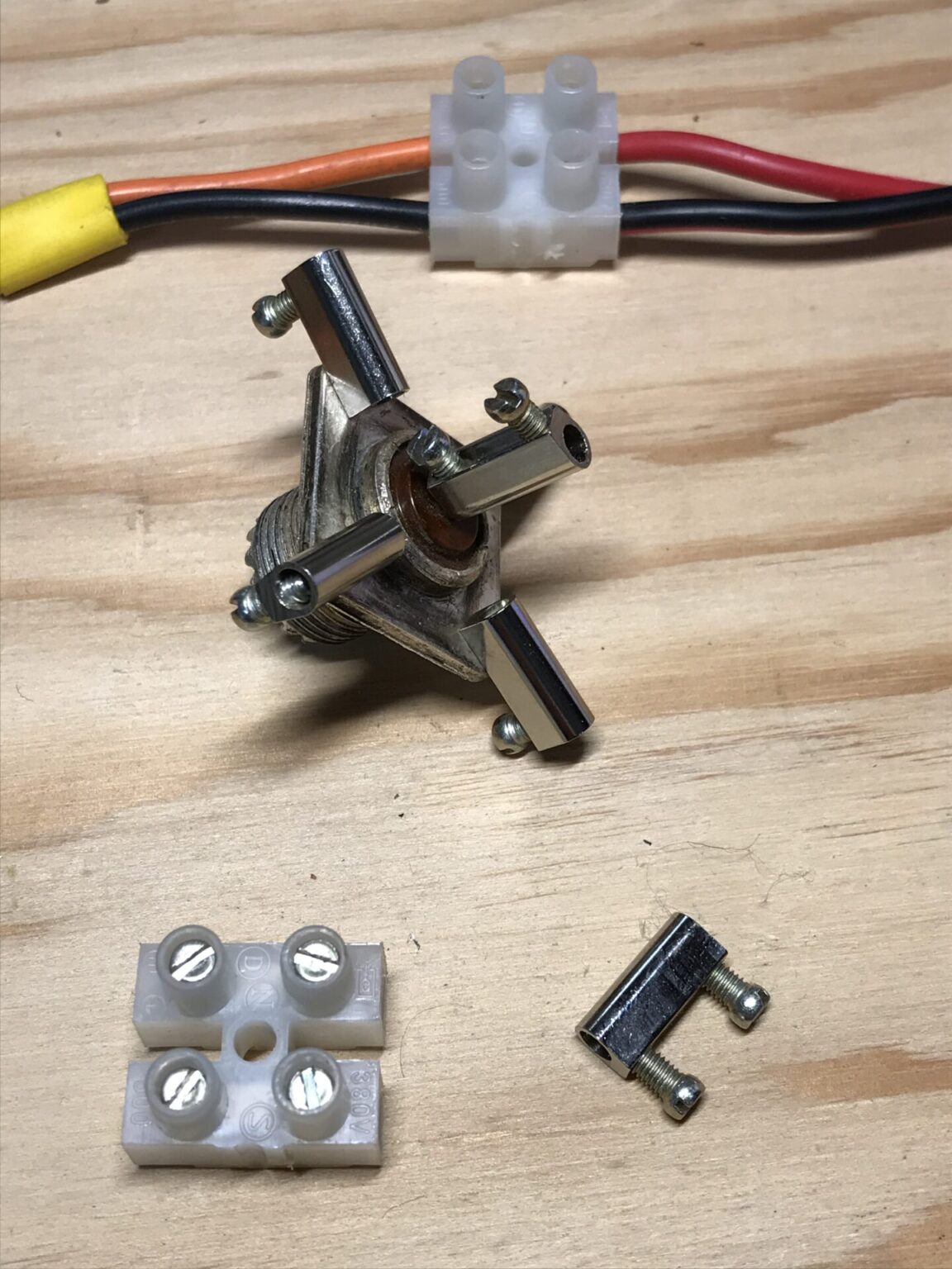 Building a Simple Ground Plane antenna – Practical Antennas