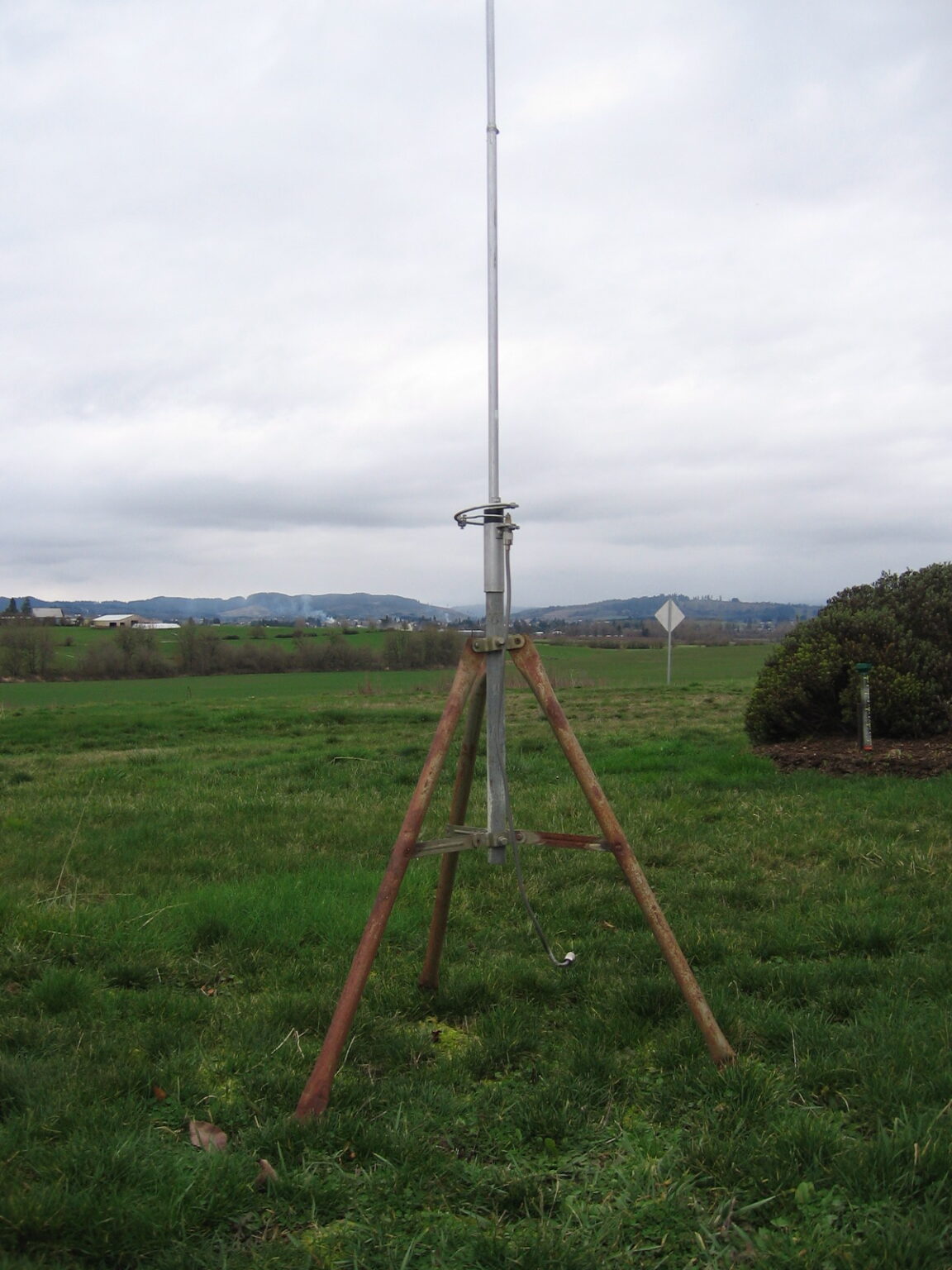 Field Antenna Support Photos – Practical Antennas